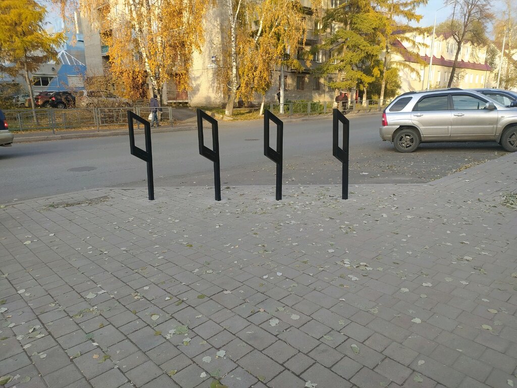 Bisiklet park yerleri Bicycle parking, Tomsk, foto