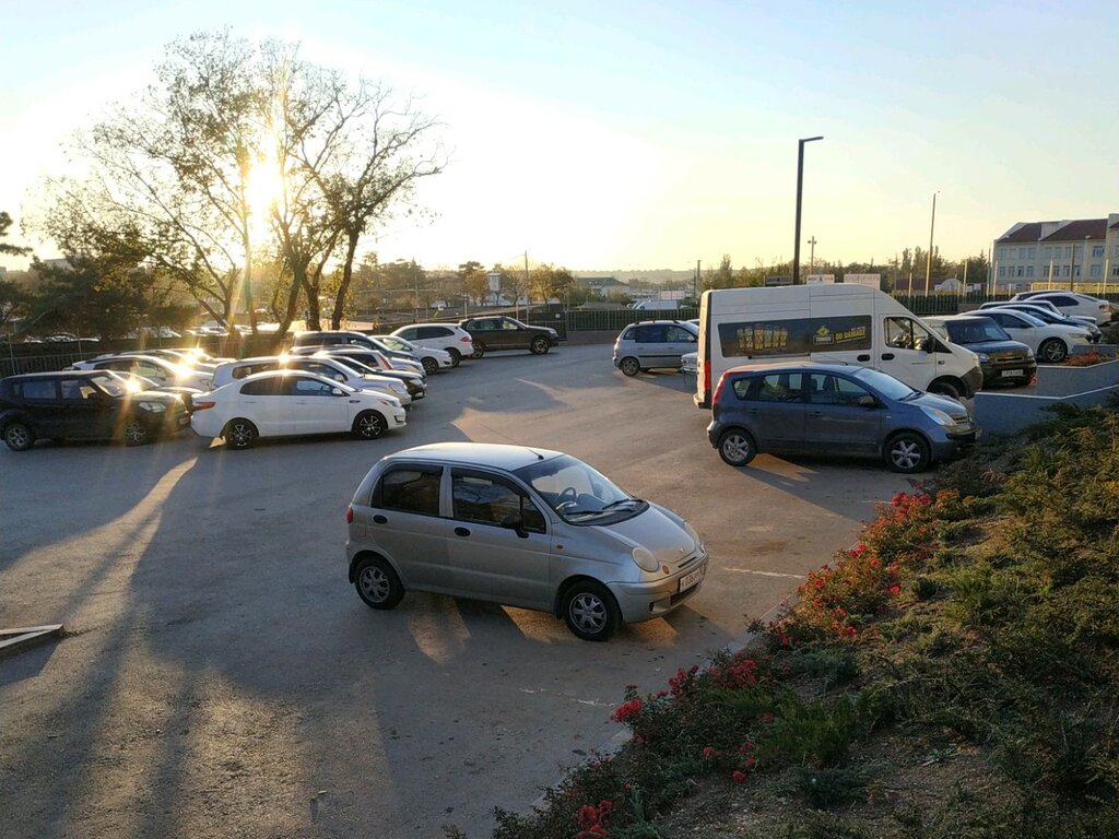 Otoparklar Parking lot, Simferopol (Akmescit), foto
