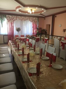 Mini Hotel Hutorok (ulitsa Maksima Gorkogo No:93, Kamyzyak), kafe  Kamyziak'tan