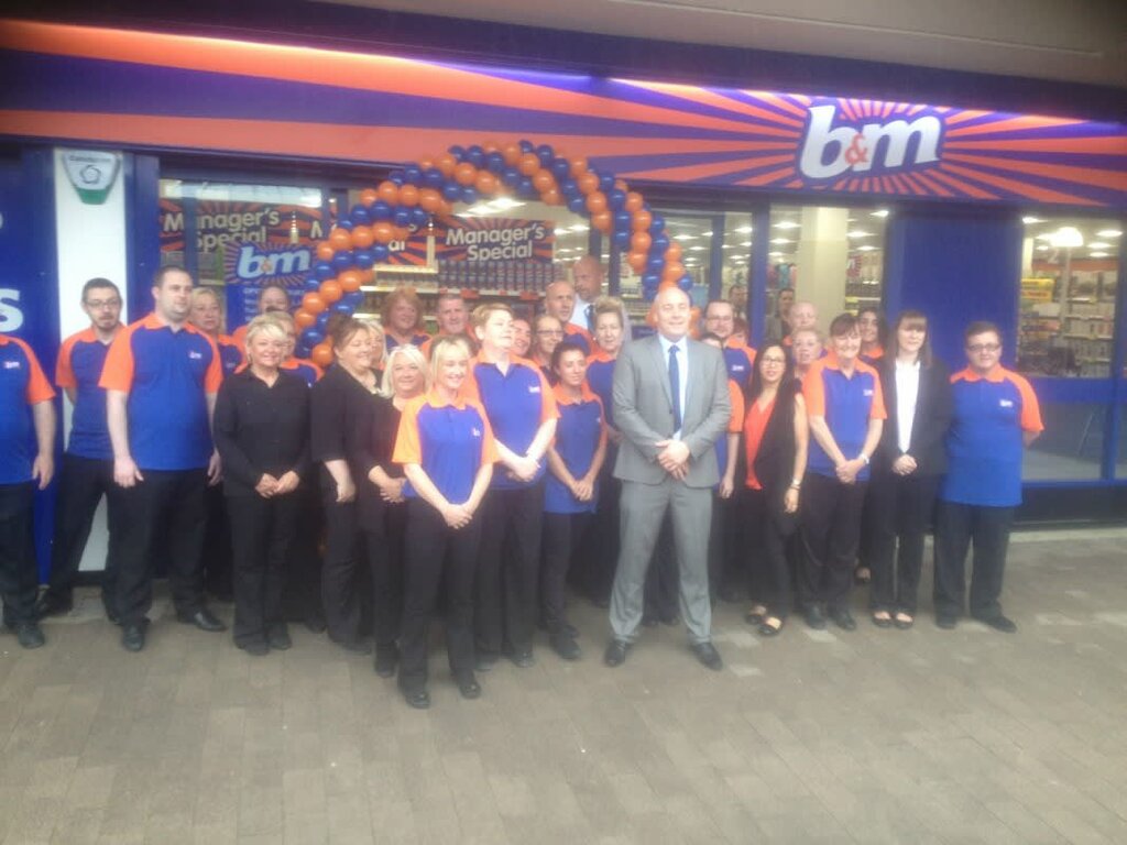 Şans oyunları B&m Store, İngiltere, foto