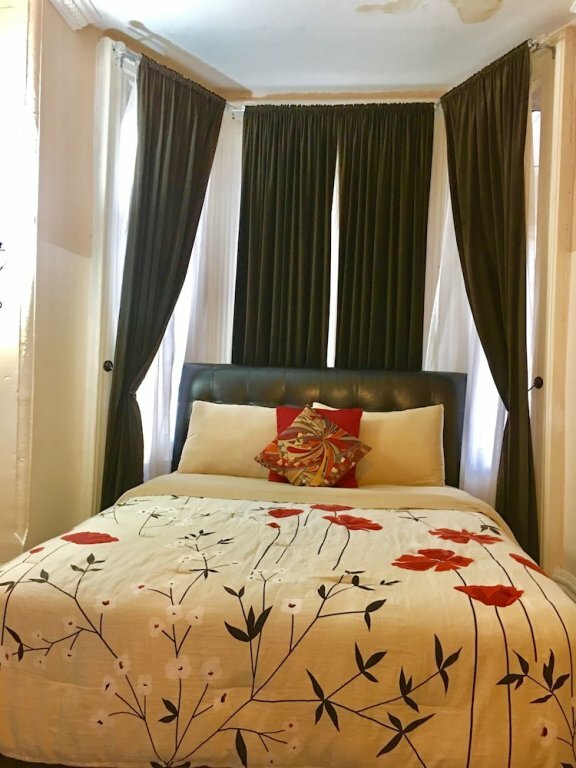 Otel Comfy Guest House, Toronto, foto
