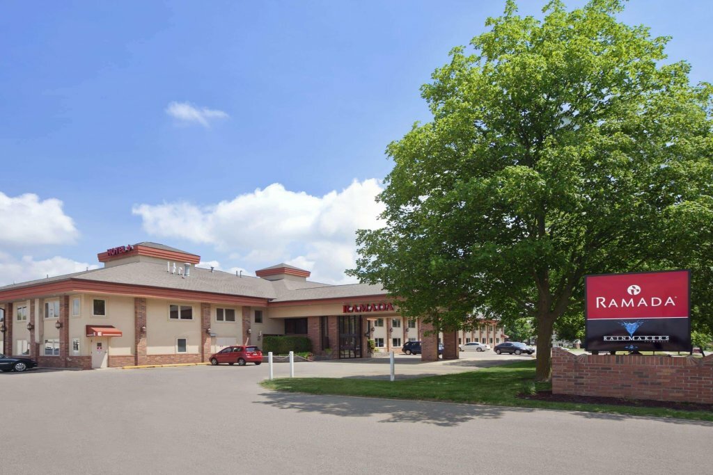 Otel Ramada by Wyndham Saginaw Hotel & Suites, Saginaw, foto