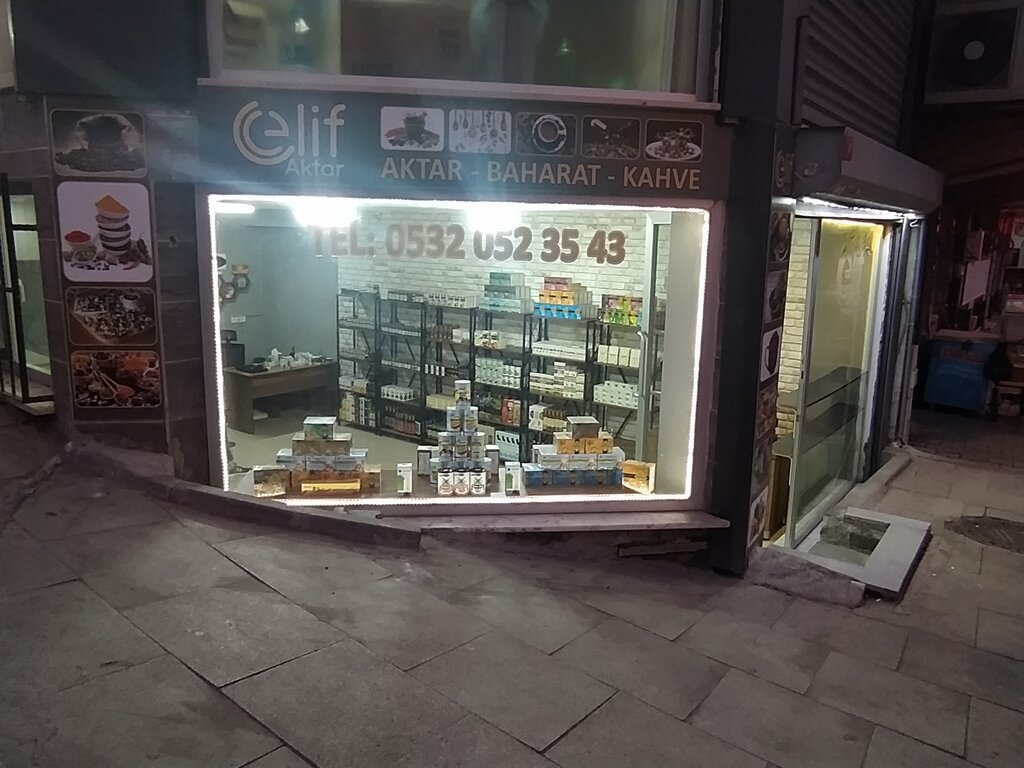 Besin takviyesi, aktariye Elif Aktar, İstanbul, foto