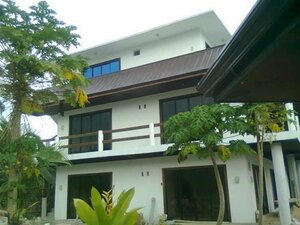 Panglao Palms Apartelle (Central Visayas, Bohol, Jct Dauis - Panglao Road), otel  Bohol'dan