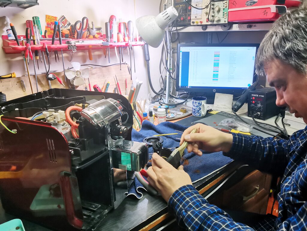 Beyaz eşya servisleri Aletleri Onarım Tamir Aid Laboratuvarı, Moskova, foto
