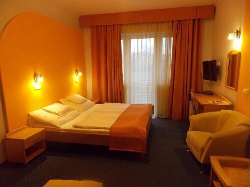 Otel Hotel Négy Évszak, , foto