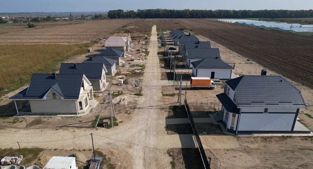 Emlak ofisi КП Встречный с. Стрелка, Krasnodarski krayı, foto