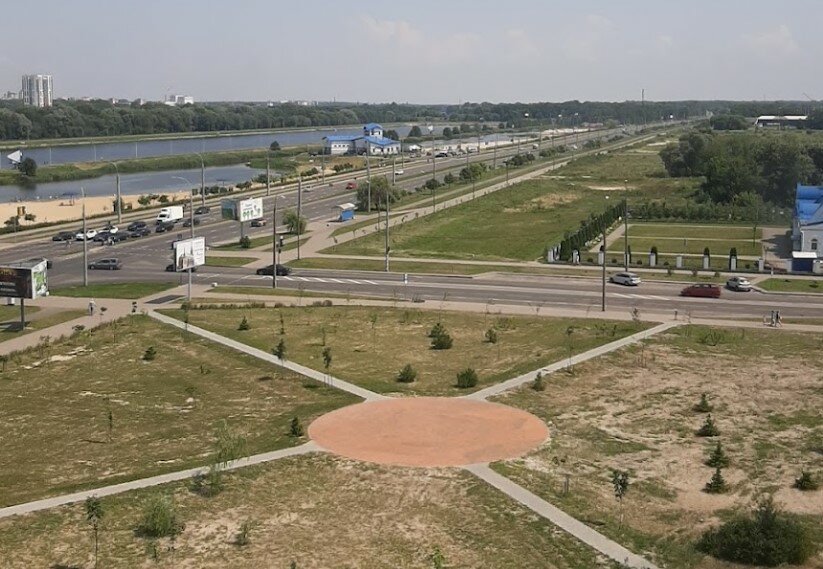 Meydan Valgagradski skvier, Brest, foto