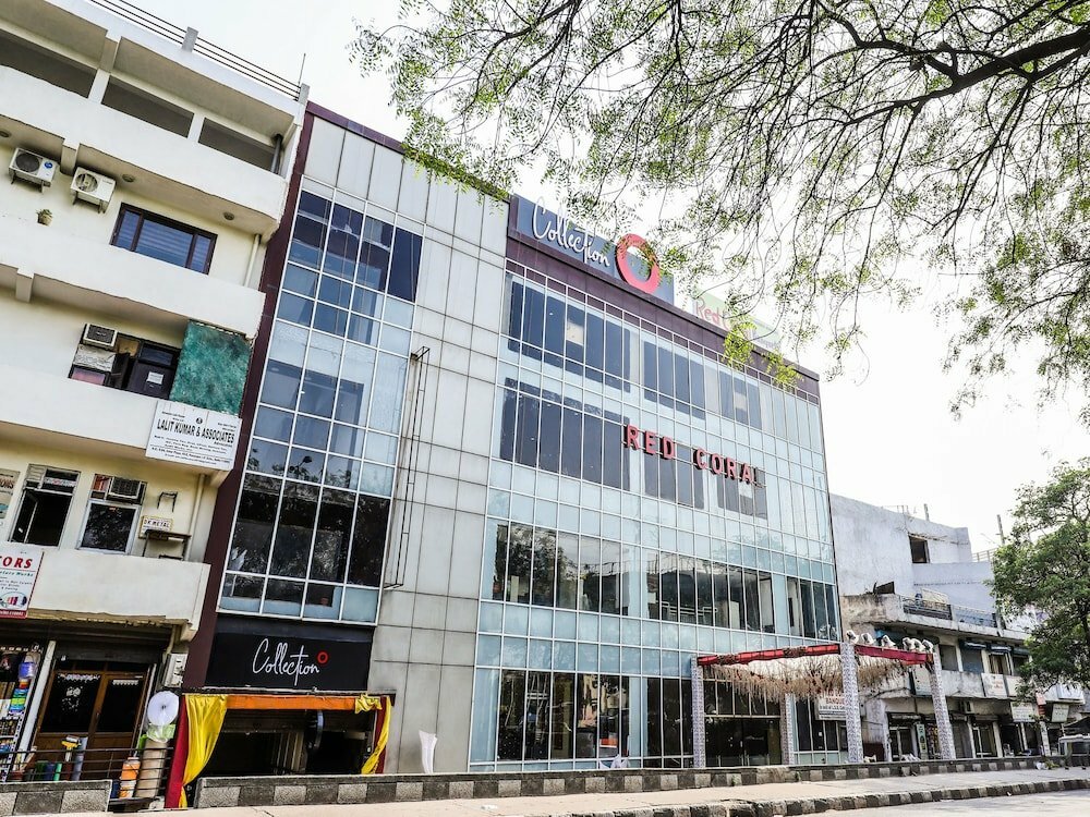 Otel Collection O 30101 Red Coral Hassanpur, Delhi, foto