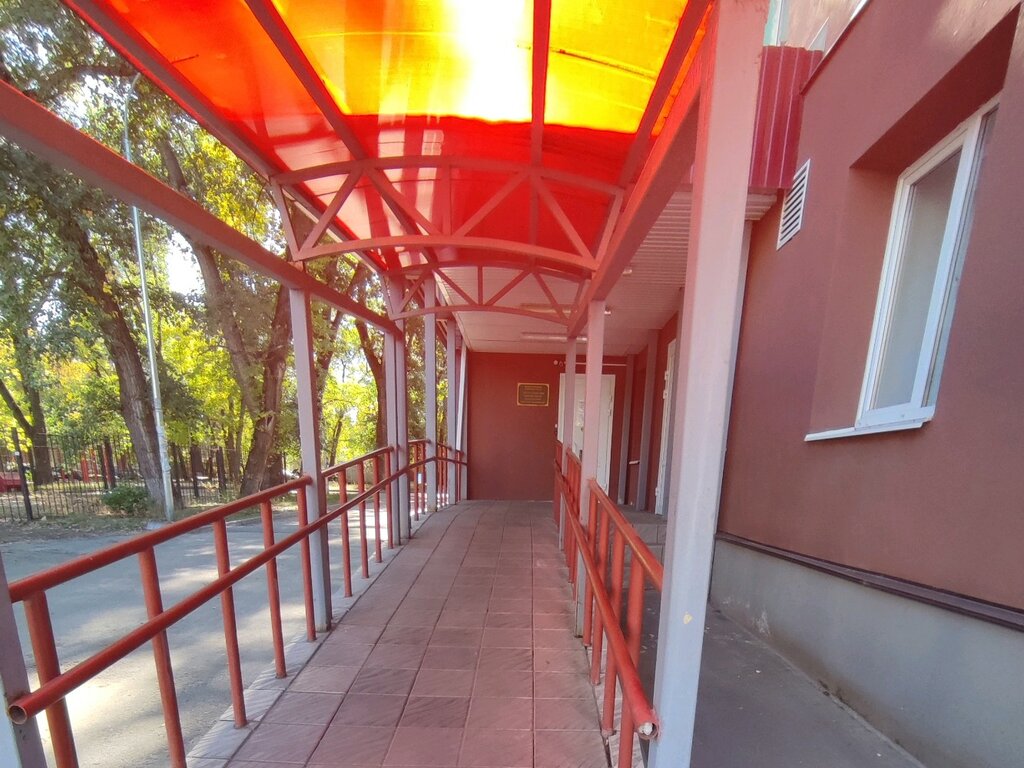 Göçmen büroları Ku Tsentr sodeystviya dobrovolnomu pereseleniyu sootechestvennikov Voronezhskoy oblasti, Voronej, foto