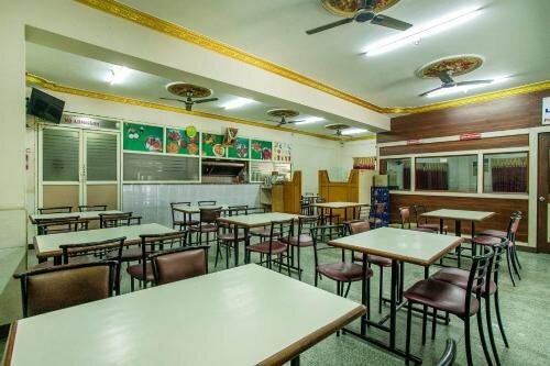 Otel Hotel Diamond Paradise by Oyo Rooms, Bangalor, foto