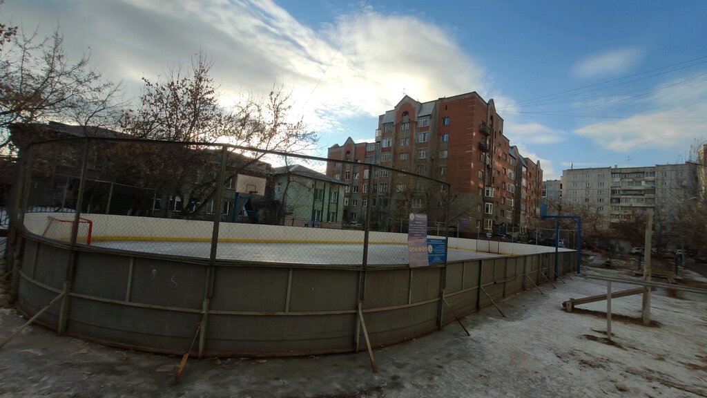 Buz pateni pistleri Ice rink, Krasnoyarsk, foto