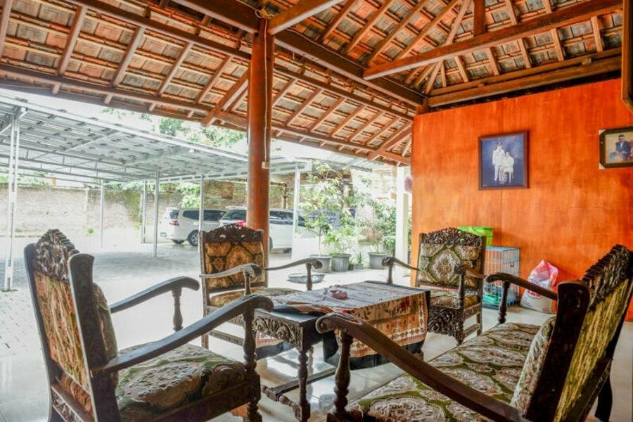 Otel RedDoorz near Sleman City Hall 3, Dünya, foto