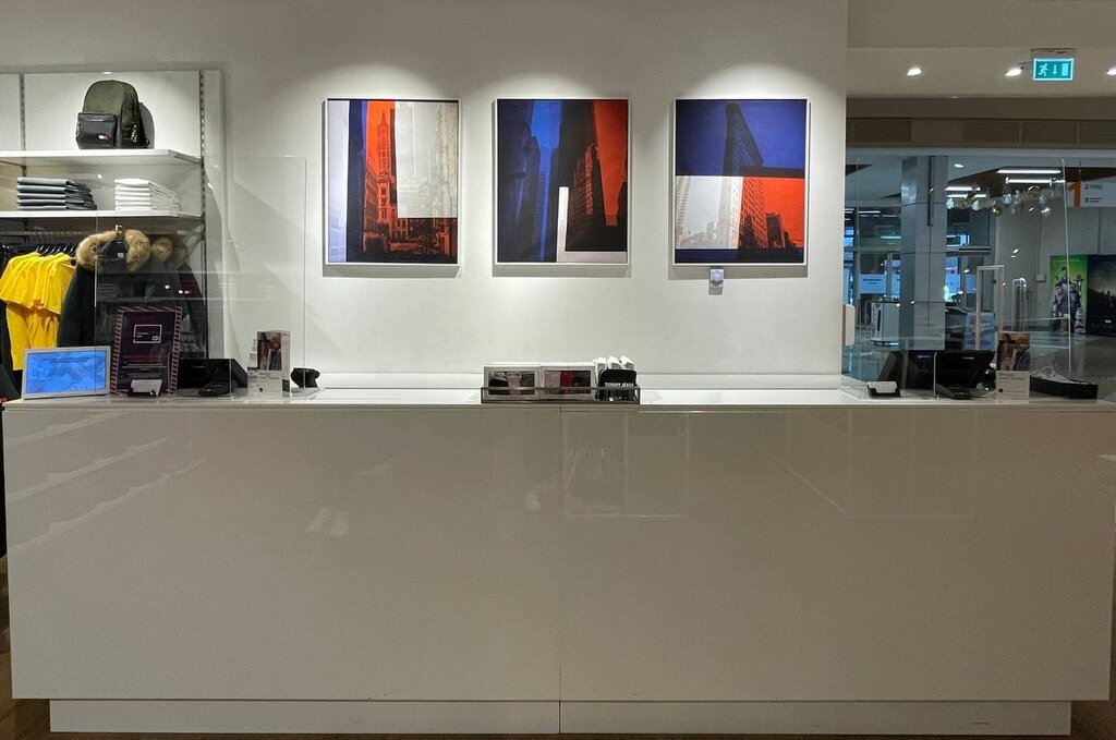 Giyim mağazası Tommy Hilfiger Outlet, Mytişçi, foto