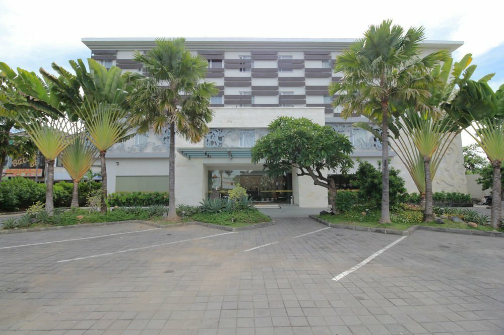 Otel Airy Kuta Bypass Ngurah Rai 999 Kuta Bali, Kuta, foto