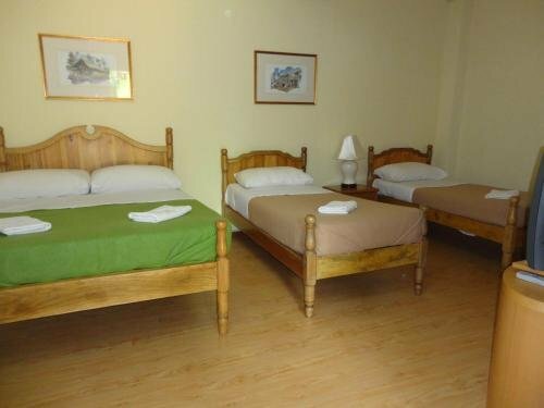 Otel Pristine Hotel, , foto