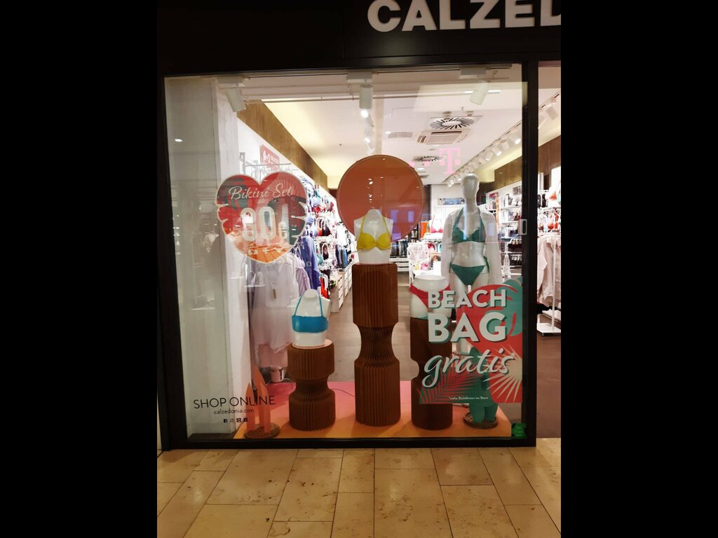 Giyim mağazası Calzedonia, Innsbruck, foto