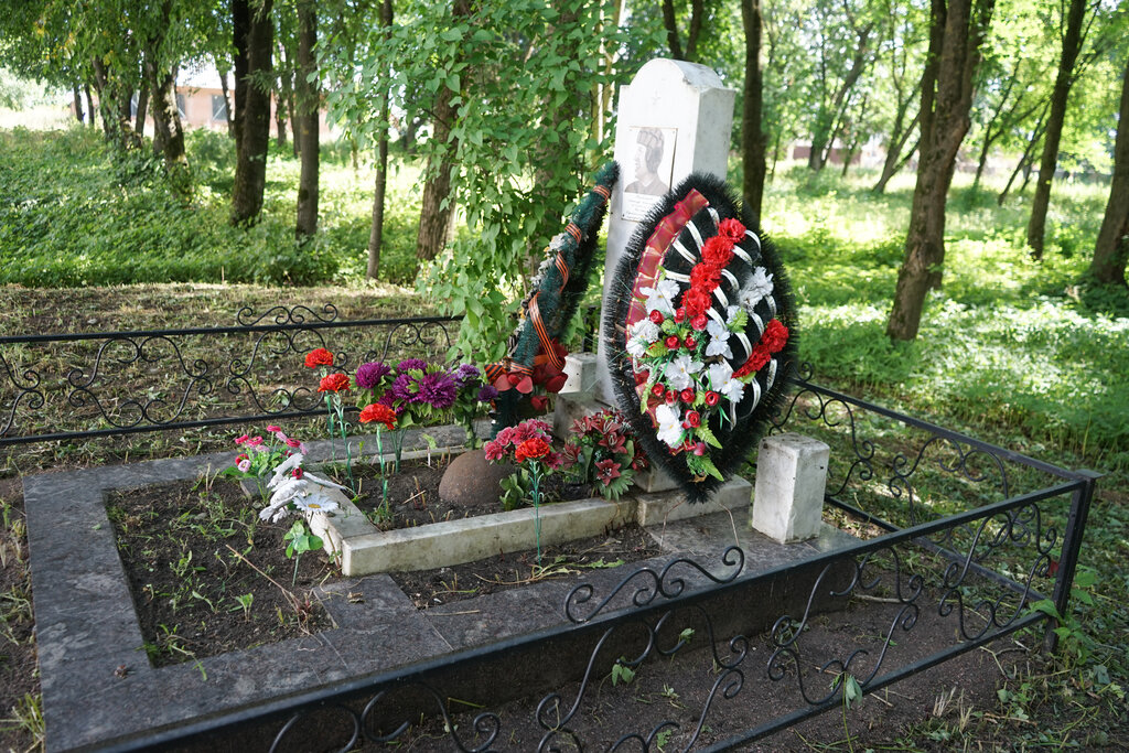 Anıt, heykel А.А. Рыбников, Saint‑Petersburg ve Leningradskaya oblastı, foto