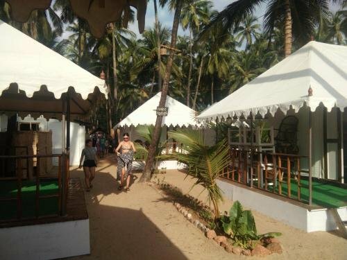 Otel Tide Exotica by Pande Bar & Restaurant, Canacona, foto