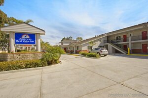Americas Best Value Inn Oxnard Port Hueneme (California, County of Ventura, Oxnard, East Pleasant Valley Road), otel  Port Hueneme'den
