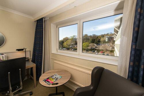 Holiday Inn Edinburgh, hotel, Scotland, Edinburgh, 132 Corstorphine ...