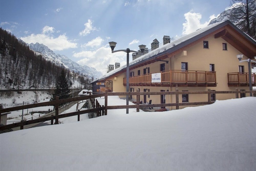 Otel Gressoney Halldis Apartments, , foto