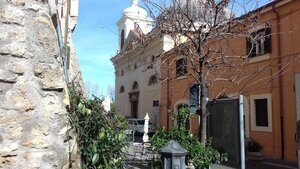 Le Antiche Mura (Lazio, Roma, Civitavecchia, Piazza Aurelio Saffi), otel  Civitavecchia'dan