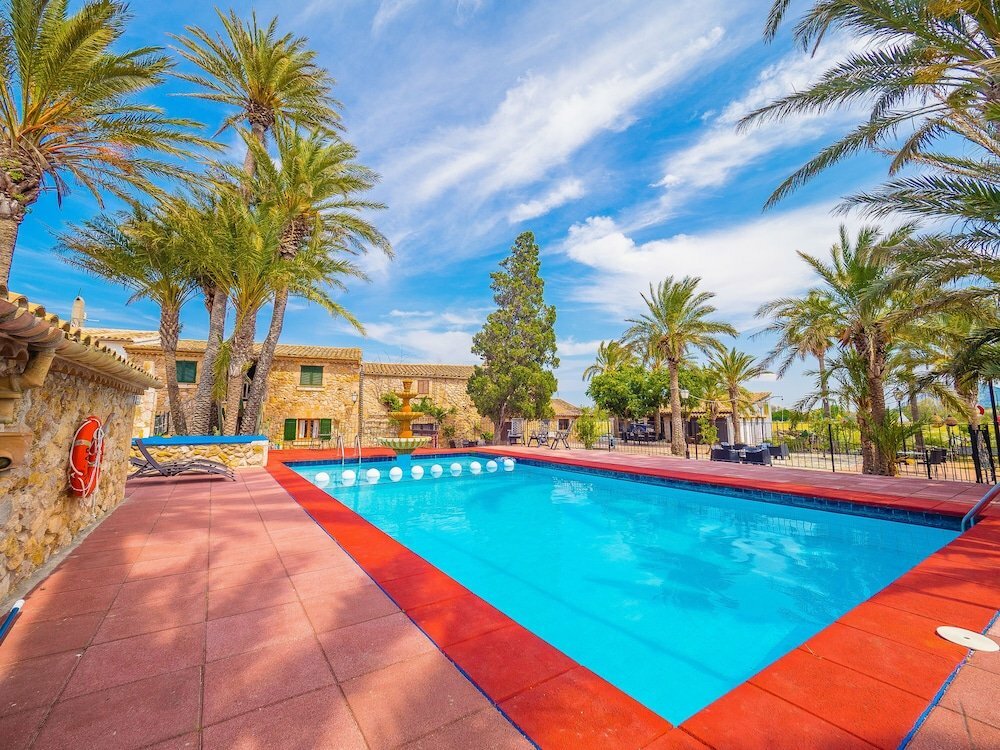 Otel Can Cap de Bou by Alquilair, Balear Adaları, foto