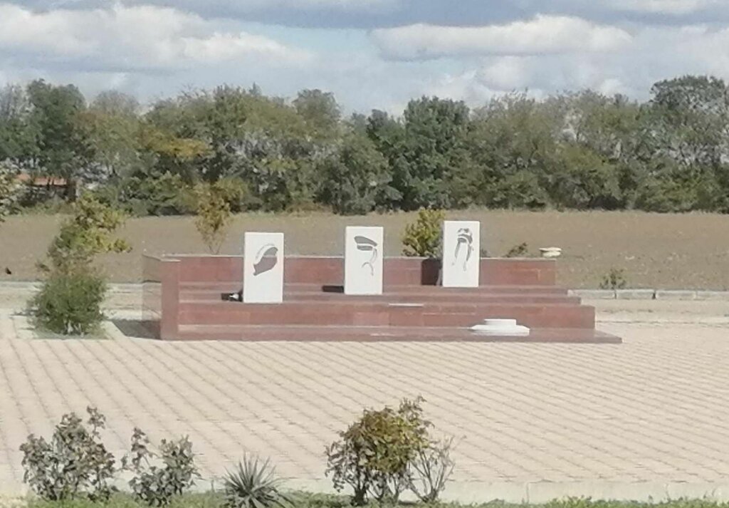 Anıt, heykel Прорыв Голубой линии, Krasnodarski krayı, foto