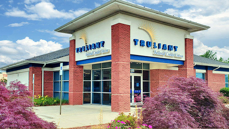ATM'ler Truliant Federal Credit Union Greensboro, Kuzey Carolina Eyaleti, foto