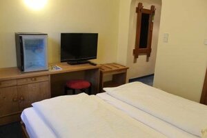 Hotel Alte Post (Carinthia, Villach-Land, Kirchenplatz), otel  Karintiya'dan