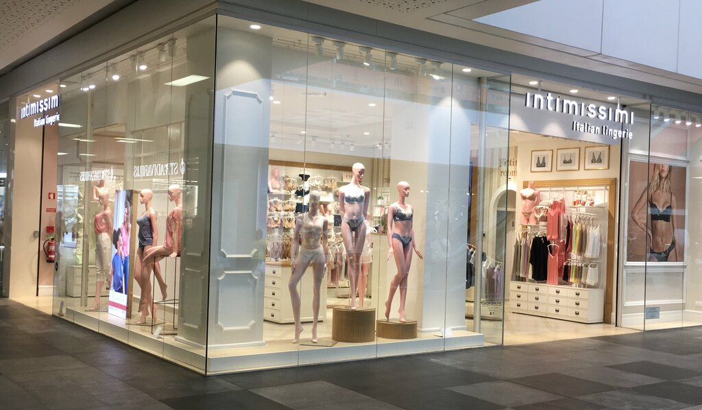 Giyim mağazası Intimissimi, Faro, foto