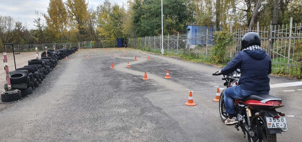 Motosiklet okulu Motorcycle school in Gomel, Gomel, foto