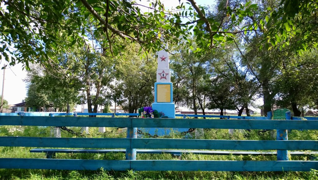 Anıt, heykel Воинам, погибшим в ВОВ 1941-1945 гг., Hakasya, foto