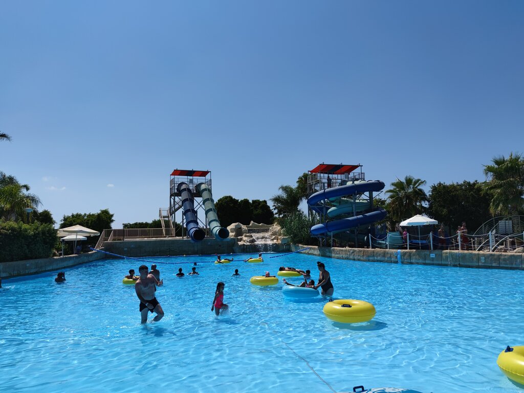 Su parkı The Aphrodite Waterpark, Baf İlçesi, foto