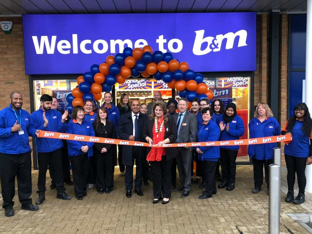 i̇ndirim ve fırsat sistemleri B&m Store, İngiltere, foto