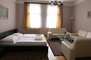 Zlatá Štika (Pardubický kraj, Pardubice, Štrossova), otel  Pardubice'den