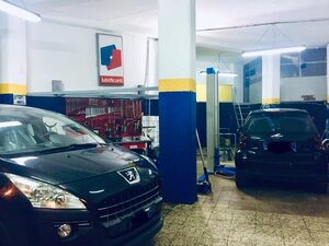 Autofficina Salerno Motor Center (Campania, Salerno, Eboli, Piazza Carlo Mustacchio, 5), otomobil servisi  Salerno'dan