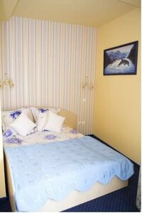 Hotel Xe-Mar (Arad, Arad, Piata Eroilor), otel  Arad'dan