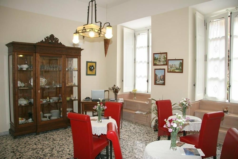 Otel Beb di Fiore, Napoli, foto