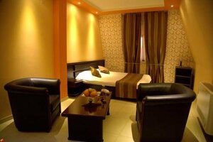 Hotel Palma Palace (Myasnikyan Avenue No:59), otel  Erivan'dan