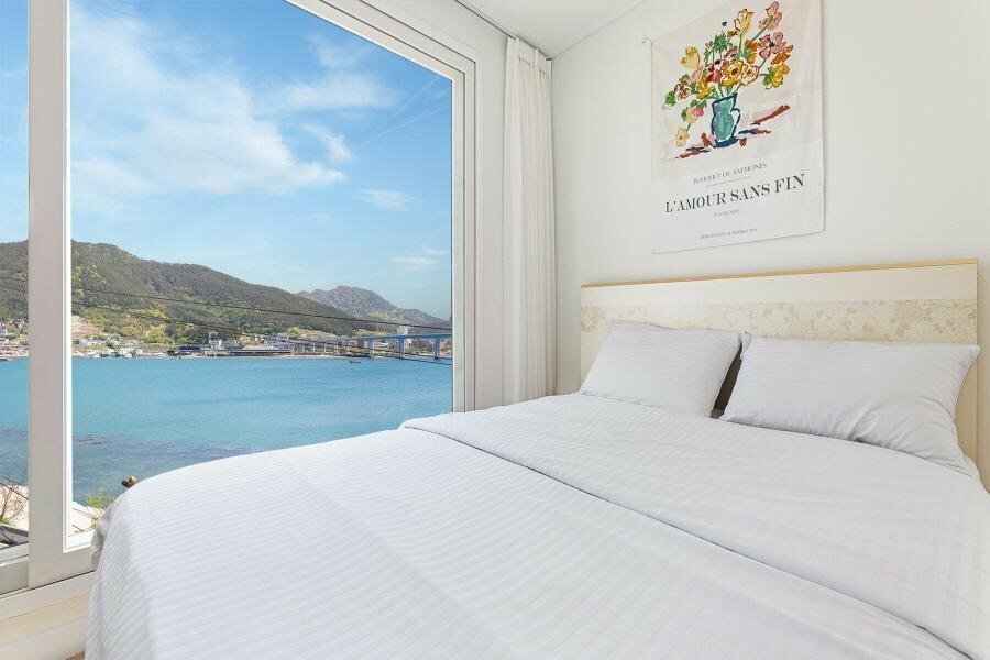 Otel Tongyoung Tower Pension, Güney Gyeongsang İli, foto