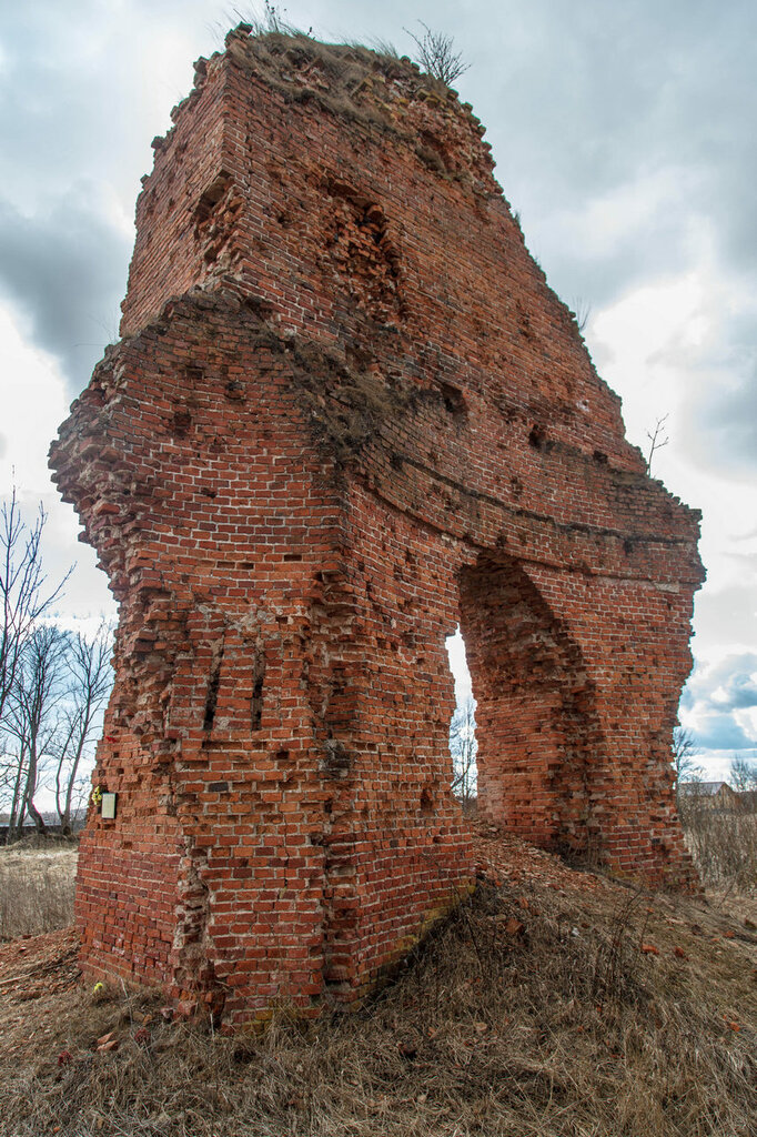 Anıt, heykel Воинам 1000-го стрелкового полка, Novgorodskaya oblastı, foto
