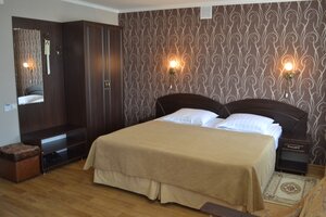 Znamensk Hotel (prospekt 9 Maya No:2, Znamensk), otel  Znamensk'ten