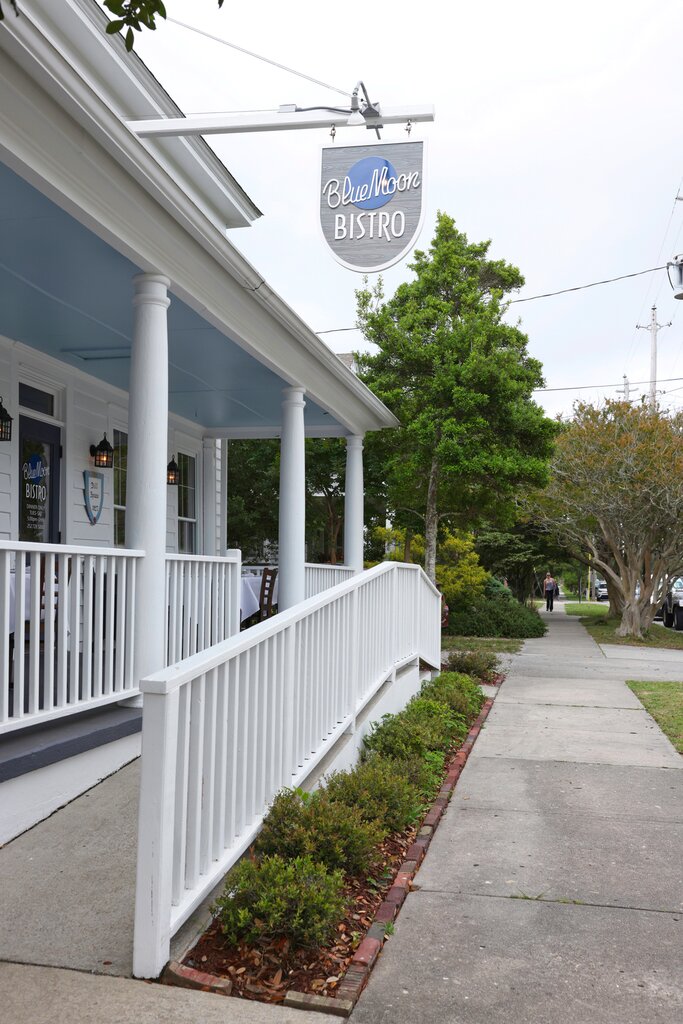 Restoran Blue Moon Bistro, Kuzey Carolina Eyaleti, foto