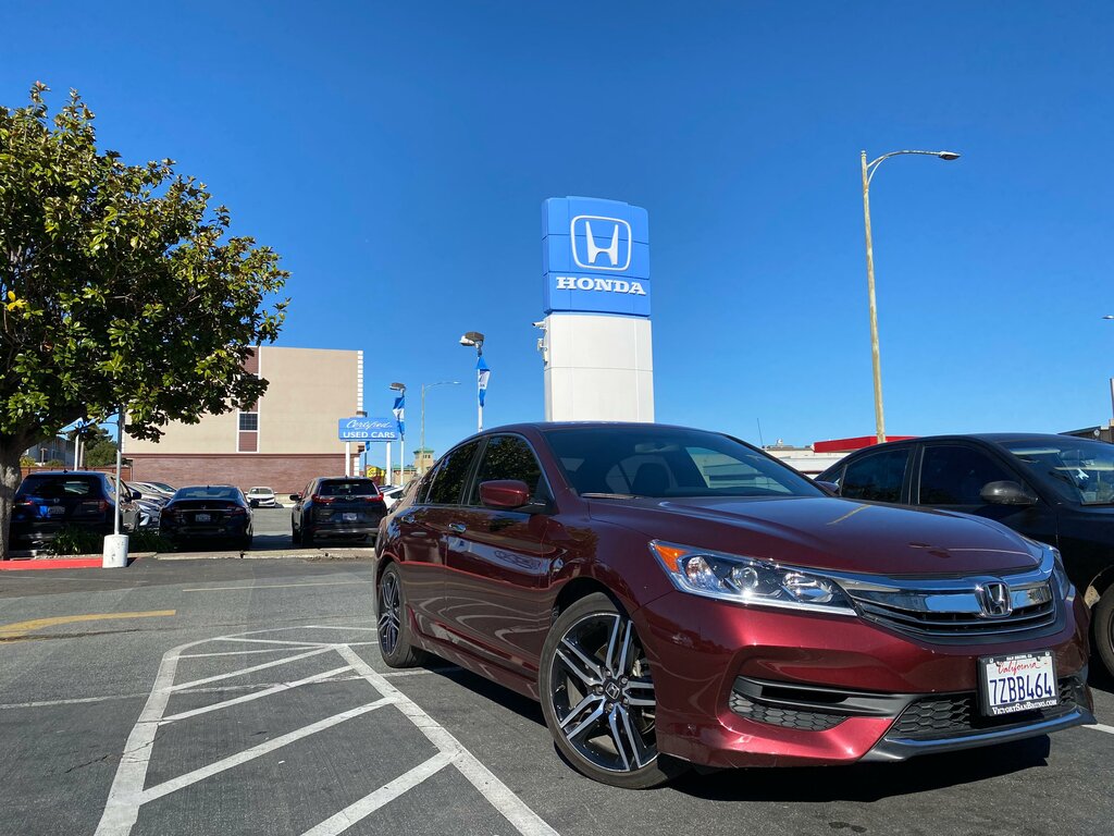 Otomobil satış galerileri Victory Honda of San Bruno, San Bruno, foto