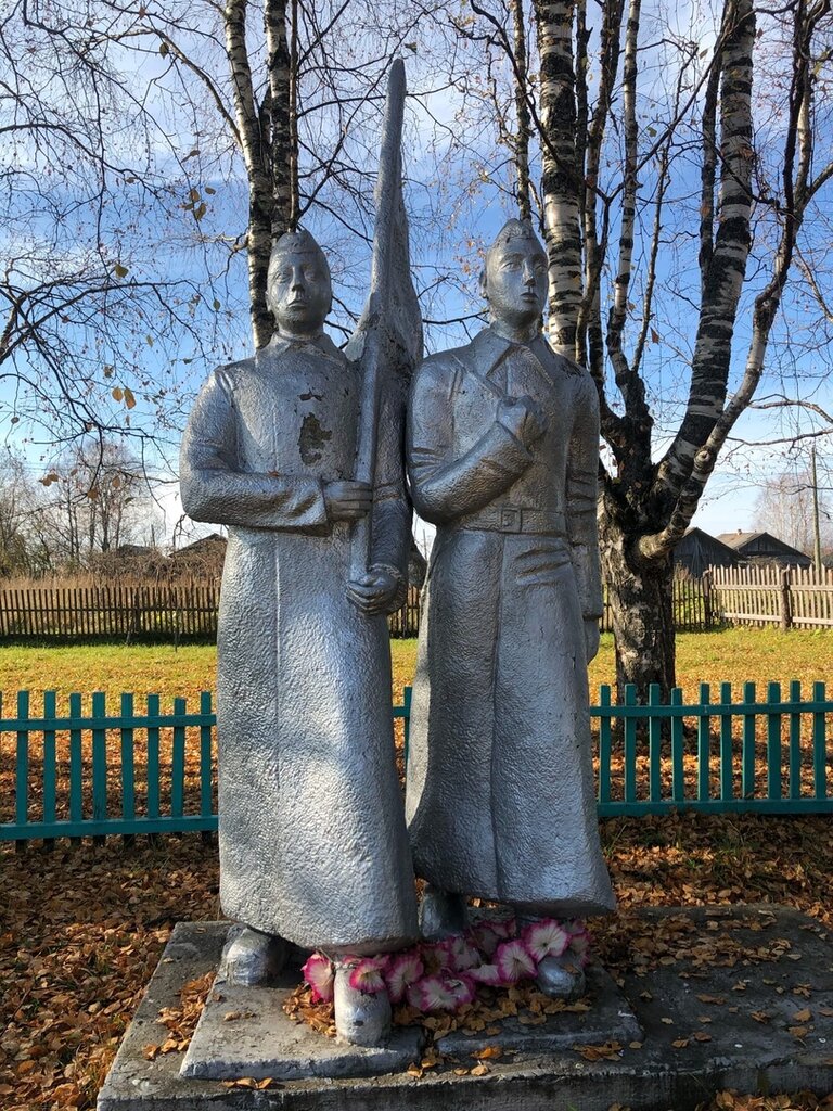 Anıt, heykel Воинам-землякам, павшим в Великой Отечественной войне, Komi, foto