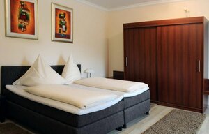 Hotel Restaurant Doppeladler (Bavaria, Donau-Ries, Bahnhofstraße, 48), otel  Kuzey Ren‑Vestfalya'dan