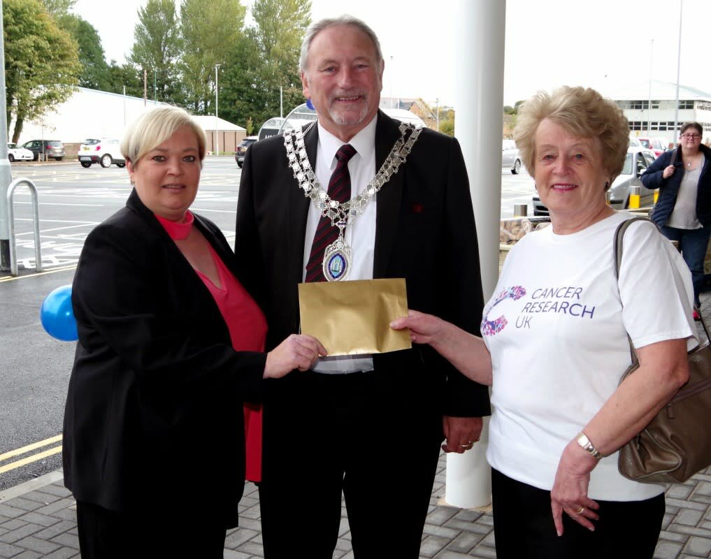 i̇ndirim ve fırsat sistemleri B&m Home Store with Garden Centre, İngiltere, foto