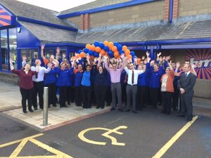 Tütün, sigara mağazaları B&m Store, Burnham, foto